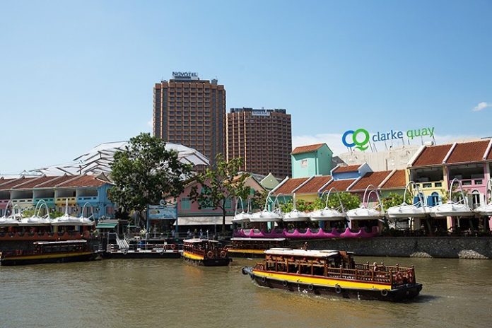 What You Need to Know About the Singapore River Bumboat Cruise ...